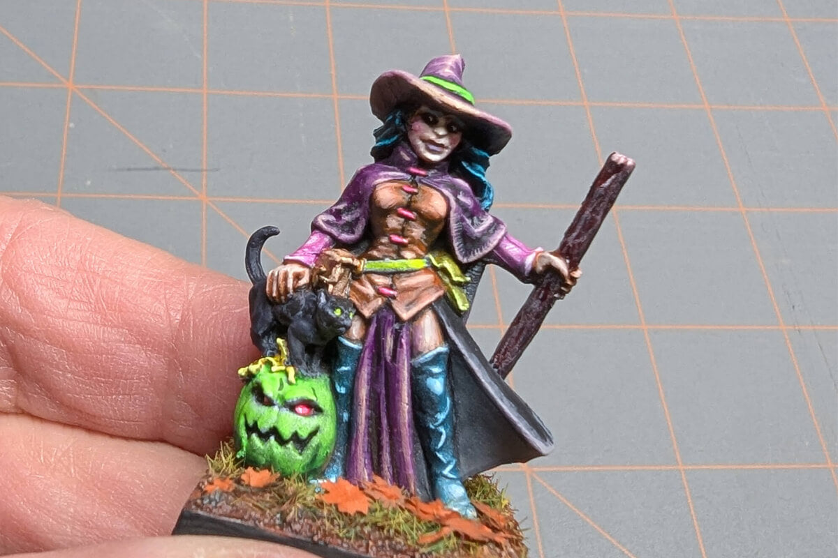 My Painted Witch Miniature for D&D – Dark Elf Dice