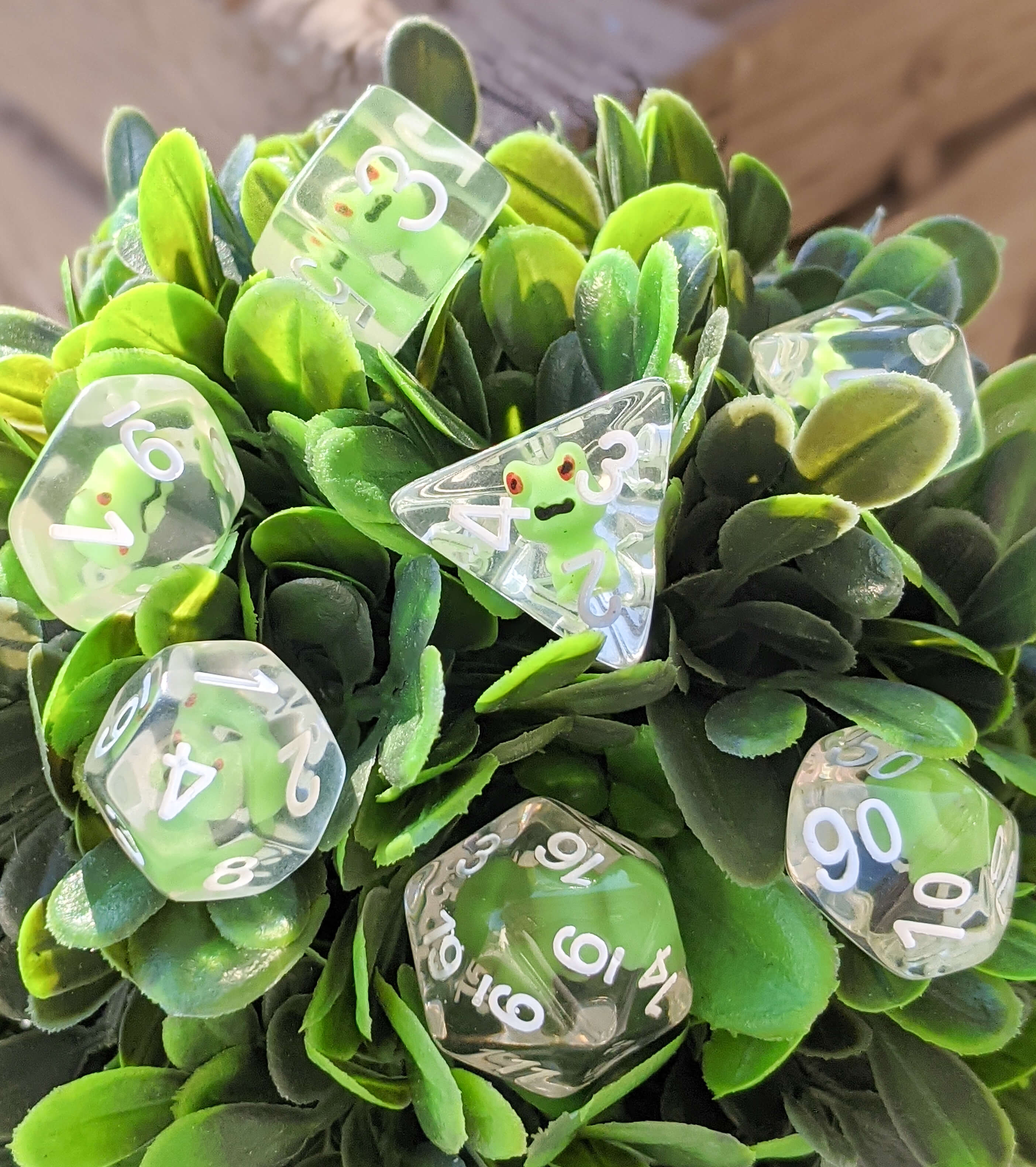 Froggy Dice (Translucent With White) | Frog Role Playing Game Dice Set ...